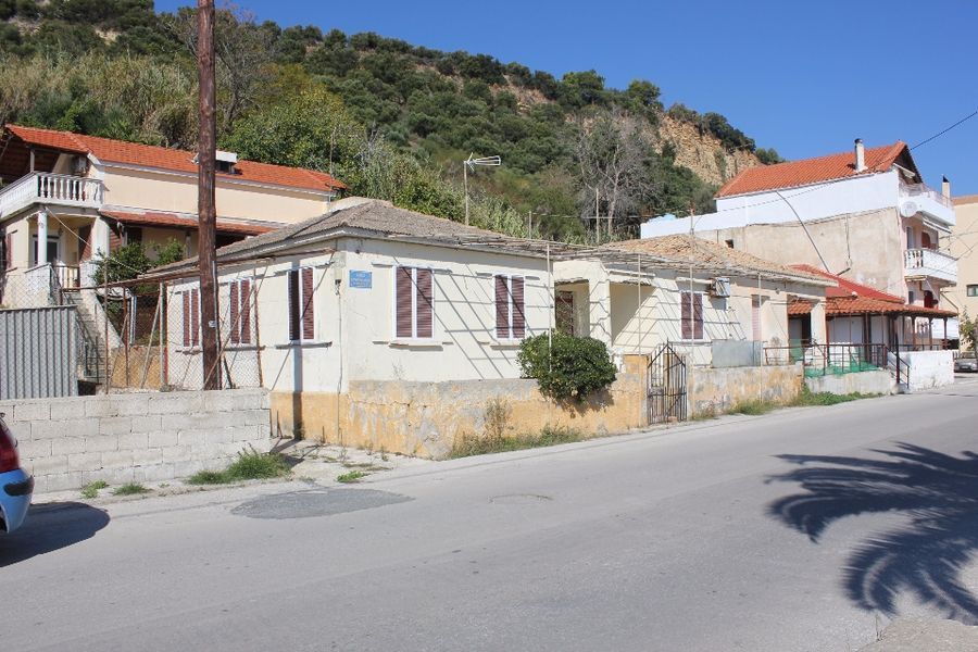 Μονοκατοικία προς πώληση Χώρα (Χώρα Ζακύνθου) - ΟΙΚΟΠΕΔΟ 450 ΜΕ ΤΡΙΑ ...