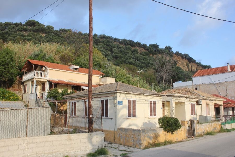 Μονοκατοικία προς πώληση Χώρα (Χώρα Ζακύνθου) - ΟΙΚΟΠΕΔΟ 450 ΜΕ ΤΡΙΑ ...