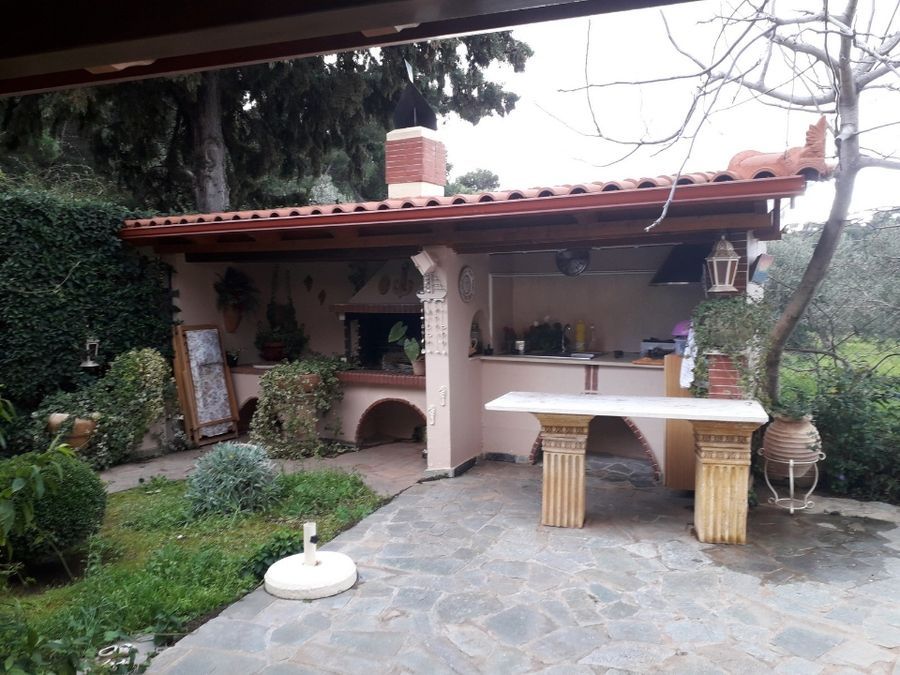 ΒΙΛΛΑ 275 ΤΜ ΣΕ ΟΙΚΟΠΕΔΟ 5800 ΤΜ ΣΤΗΝ ΠΕΡΙΟΧΗ ΠΕΡΑΧΩΡΑ ΛΟΥΤΡΑΚΙΟΥ