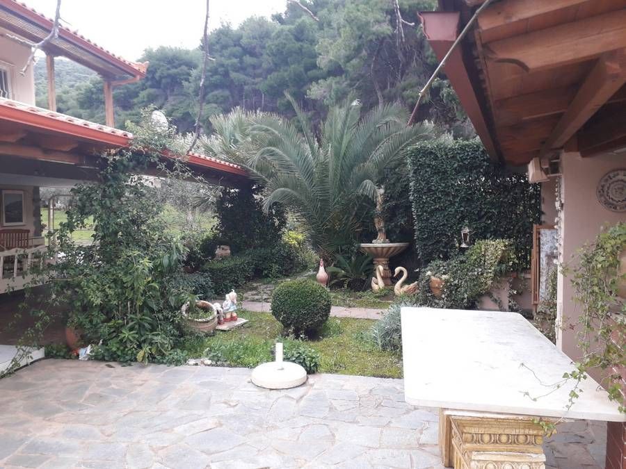 ΒΙΛΛΑ 275 ΤΜ ΣΕ ΟΙΚΟΠΕΔΟ 5800 ΤΜ ΣΤΗΝ ΠΕΡΙΟΧΗ ΠΕΡΑΧΩΡΑ ΛΟΥΤΡΑΚΙΟΥ