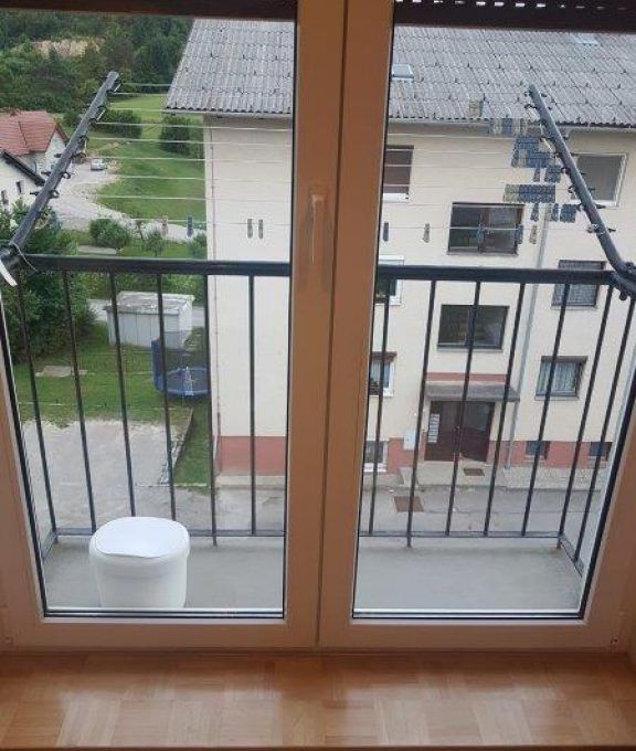 Stanovanje za Prodaja, 75m², 110.000€ - Rakek | Indomio.si