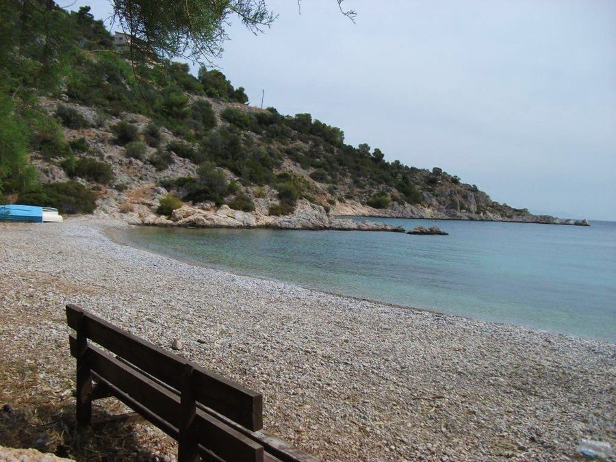 ΠΩΛEITAI ΔΥΟ ΟΙΚΟΠΕΔO ΣΤΗΝ ΠΑΡΑΛΙΑ ΜΙΚΡΟ ΑΜΟΝΙ