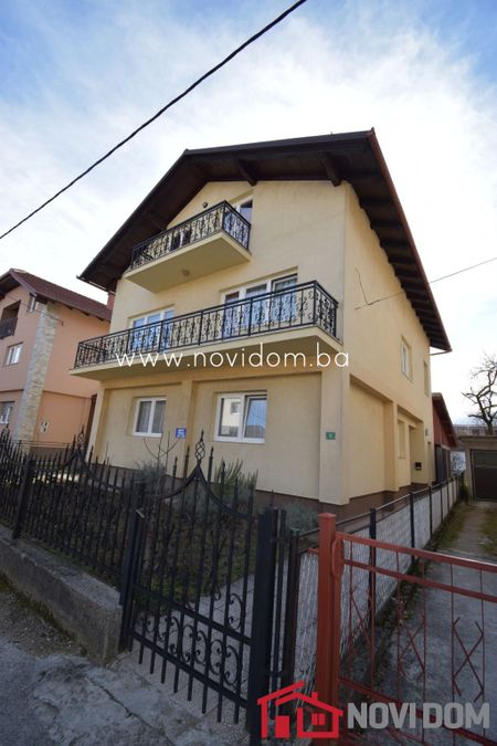 Kuće za Prodaju, 81m2, 300.000KM - Bihać | Indomio.ba