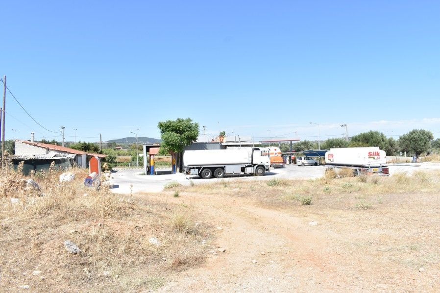 ΕΥΚΑΙΡΙΑ ΠΡΑΤΗΡΙΟ ΥΓΡΩΝ ΚΑΥΣΙΜΩΝ ΣΕ ΜΕΓΑΛΟ ΟΙΚΟΠΕΔΟ ΕΝΤΟΣ ΣΧΕΔΙΟΥ