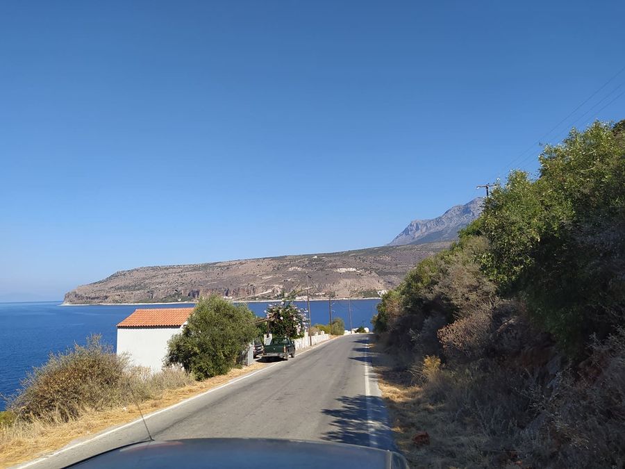 ΜΕΓΑΛΟ ΟΙΚΟΠΕΔΟ - ΕΤΟΙΜΟ ΓΙΑ ΕΠΕΝΔΥΣΗ - ΟΛΕΣ ΟΙ ΕΓΚΡΙΣΕΙΣ