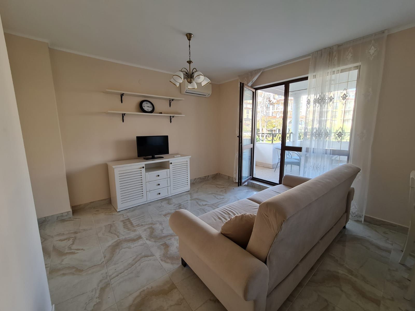 Luxuswohnung mit zwei Schlafzimmern zu einem guten Preis