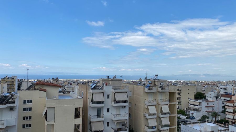 ΟΡΟΦΟΔΙΑΜΕΡΙΣΜΑ ΣΤΗΝ ΑΝΩ ΓΛΥΦΑΔΑ ΜΕ ΑΠΟΚΛΕΙΣΤΙΚΗ ΧΡΗΣΗ ΤΑΡΑΤΣΑΣ