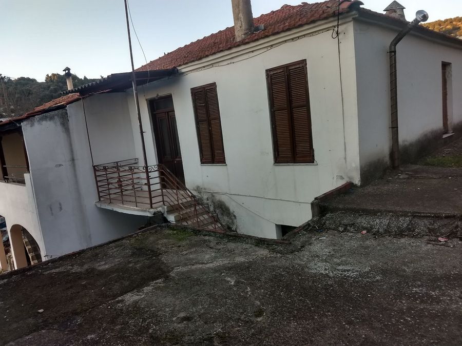 Μονοκατοικία προς πώληση Νικήτη (Σιθωνία) - ΠΩΛΕΙΤΑΙ ΠΕΤΡΙΝΟ ΣΠΙΤΙ ΣΤΗΝ ...