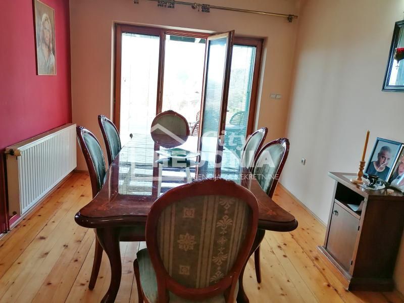 Detached House for sale, 220sqm, 170,000€ - Veliko Gradiste | Indomio.rs