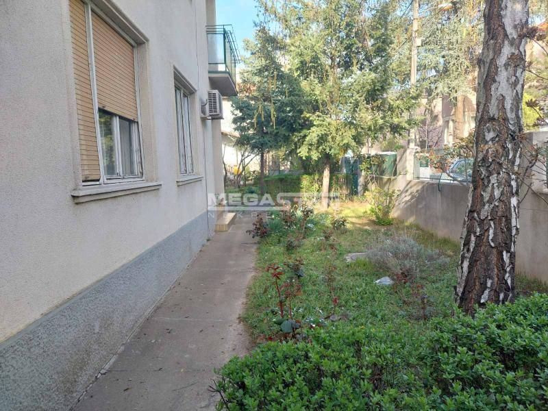 Detached House for sale, 239sqm, 1,900,000€ - Senjak | Indomio.rs