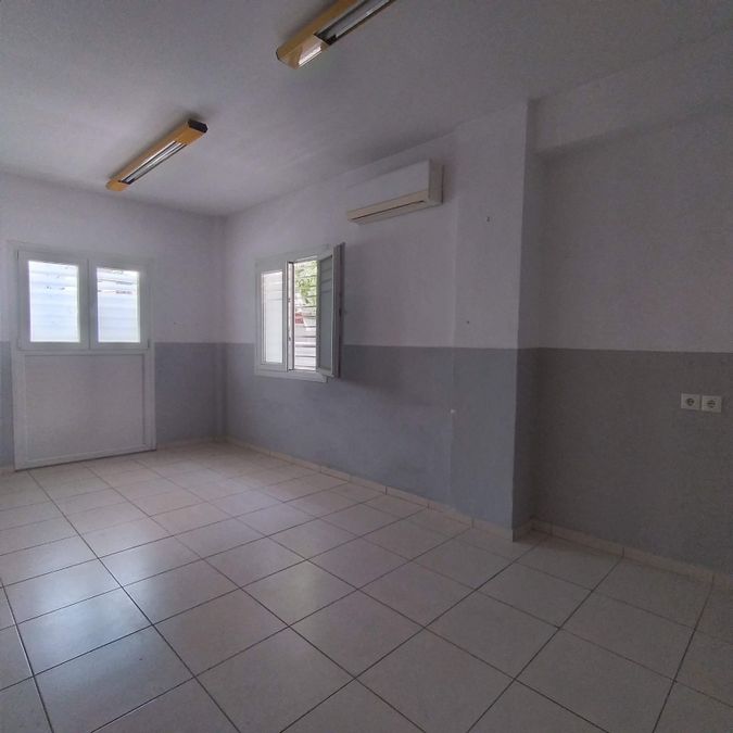 Πώληση, Κτίριο επαγγελματικών χώρων, 110τ.μ. Αμπελόκηποι, Επτάλοφος ...