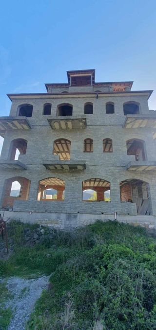 Shitet vile ne Komunen Vertop Berat.