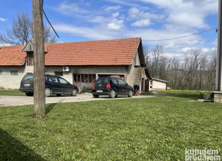 Detached House 310sqm for sale, Cukarica: Velika Mostanica - Ostruznica ...